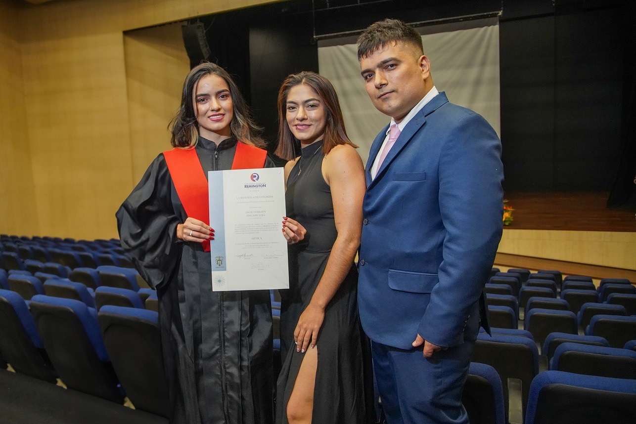 Angie reescribe el destino de su familia - Fundación Microfinanzas BBVA